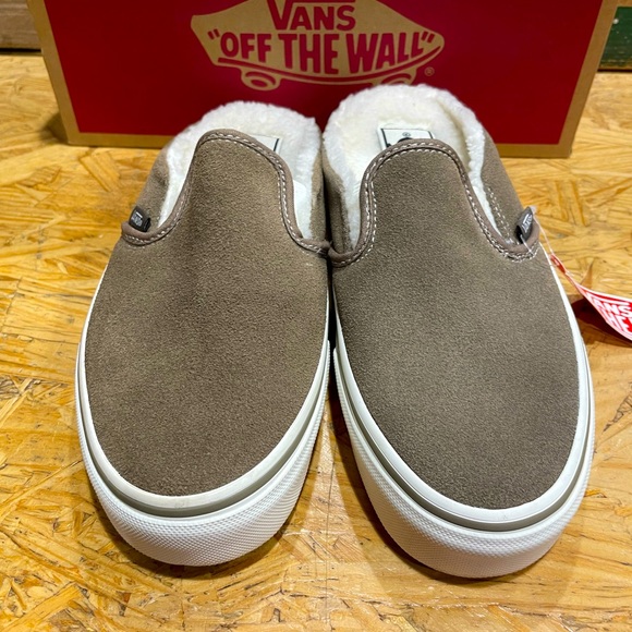 Vans | Shoes | Brand New In Box Suede Mule With Faux Fur Lining ...